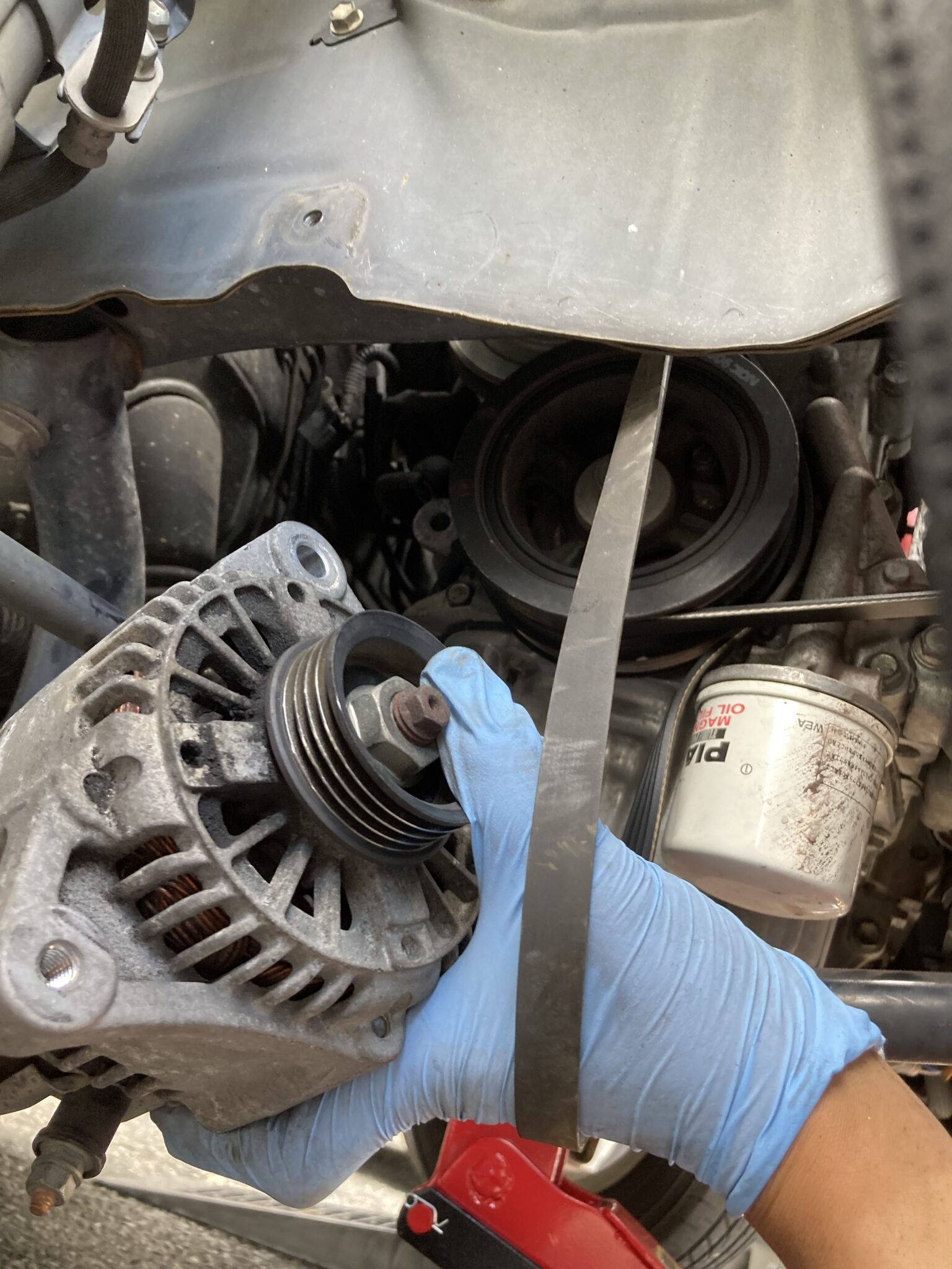 ダイハツ タント【L375S】チャージ警告にてオルタネーター交換 手順と費用をプロが解説 | 僕の整備キロクボ