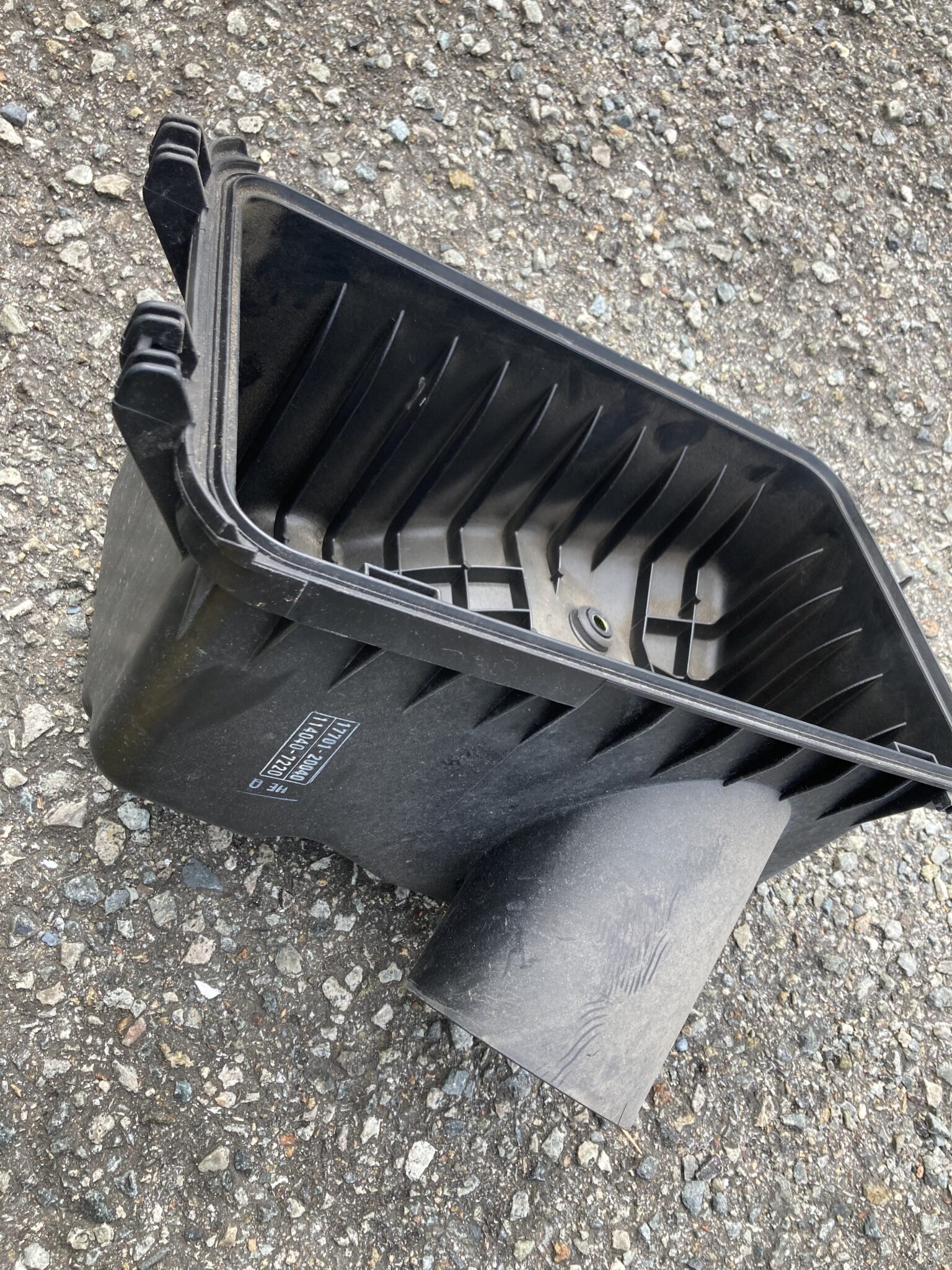 トヨタ アルファード【MNH-10】エンジンかからない 原因はセルモーター 交換と費用は⁉ | 僕の整備キロクボ