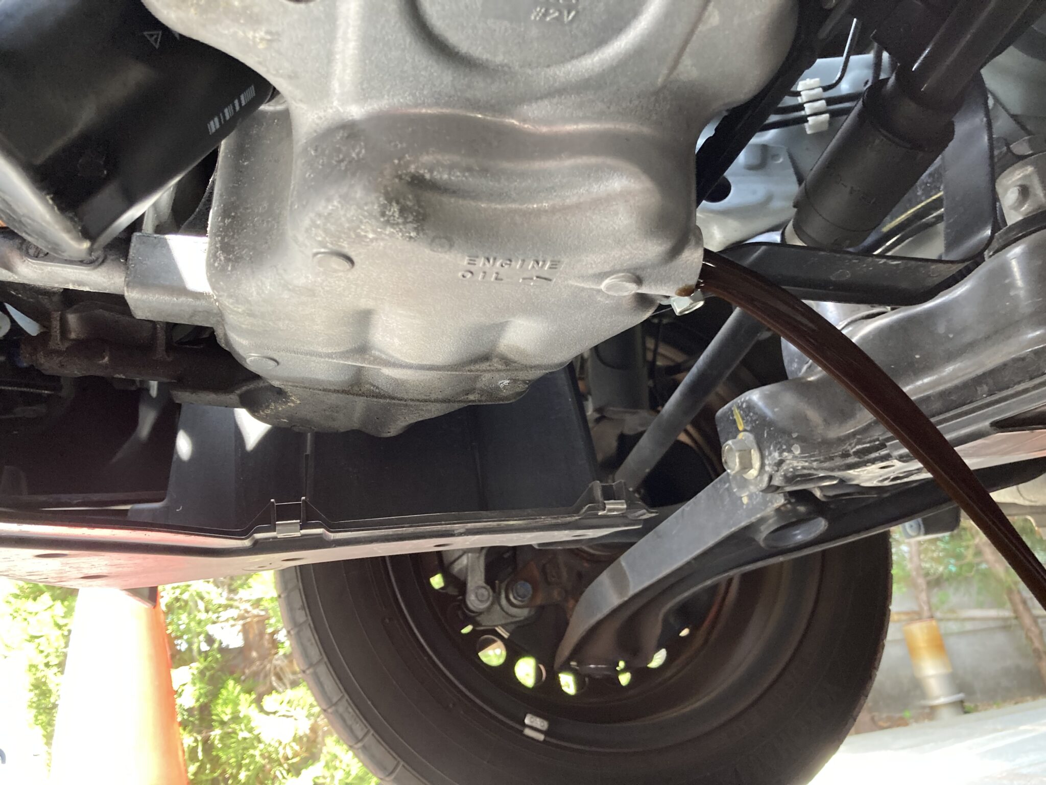 ホンダ フィット【GK3】エンジンオイル交換手順と費用を整備士が画像付きで解説 | 僕の整備キロクボ